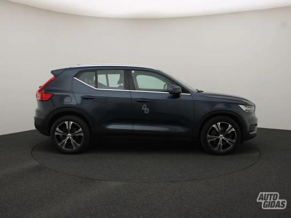 Blue Volvo XC40 2021 in Vilnius, with an engine capacity of 1.50 L and mileage of 196 thousand km for 20199 €, photo 9 on AUTOMOTO.COM.LV