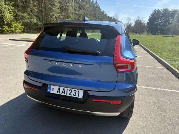 Синий Вольво XC40 2021 в Пренай, объемом двигателя 1.48 л и пробегом 48 тыс. км за 23000 €, фото 5 на AUTOMOTO.COM.LV