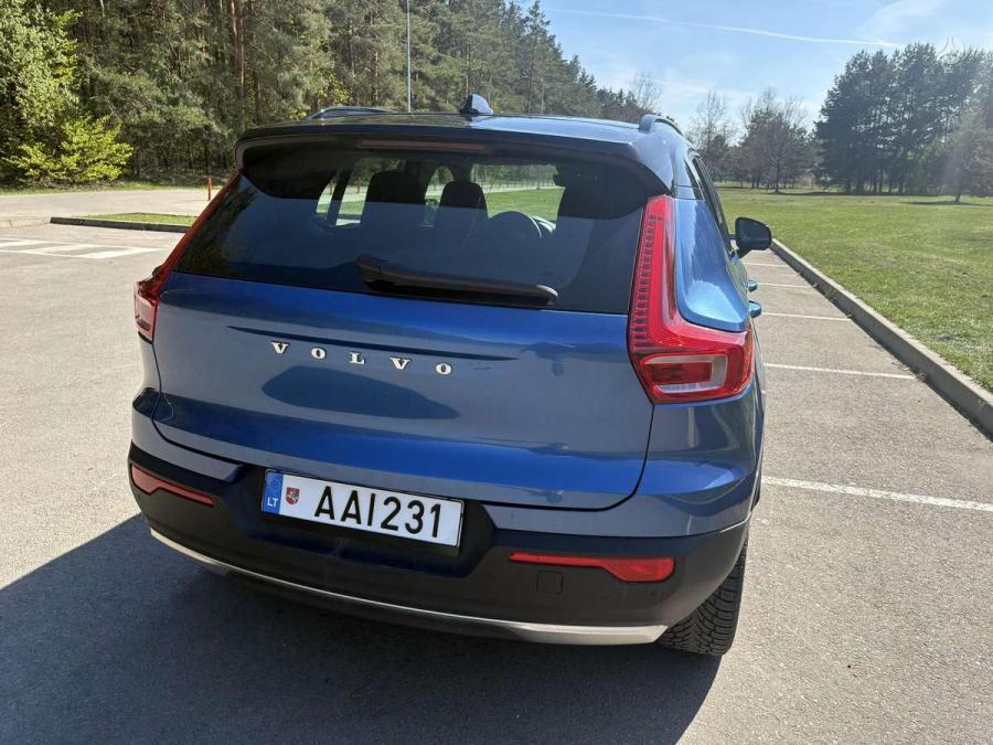Blue Volvo XC40 2021 in Prienai, with an engine capacity of 1.48 L and mileage of 48 thousand km for 23000 €, photo 6 on AUTOMOTO.COM.LV