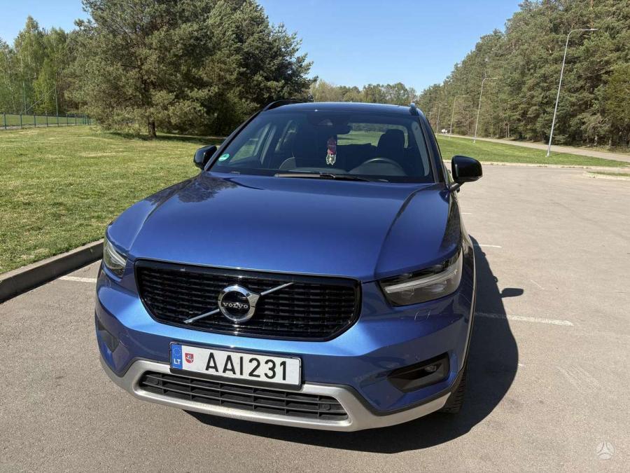 Blue Volvo XC40 2021 in Prienai, with an engine capacity of 1.48 L and mileage of 48 thousand km for 23000 €, photo 12 on AUTOMOTO.COM.LV