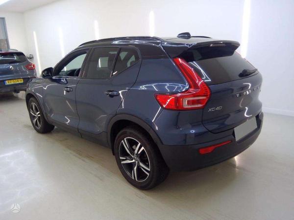 Синий Вольво XC40 2021 в Вильнюс, объемом двигателя 1.48 л и пробегом 150 тыс. км за 22385 €, фото 6 на AUTOMOTO.COM.LV