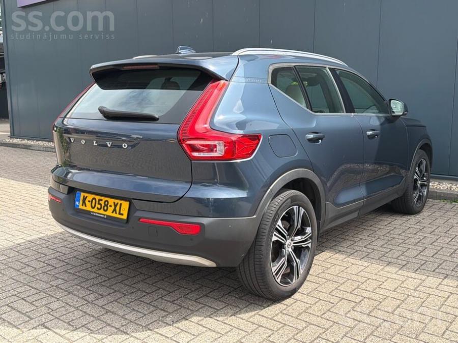Синий Вольво XC40 2021 в Рига, объемом двигателя 1.50 л и пробегом 170 тыс. км за 22500 €, фото 3 на AUTOMOTO.COM.LV