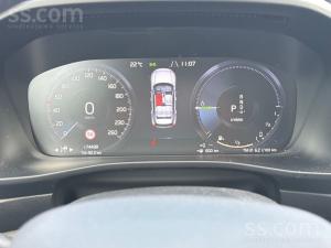 Синий Вольво XC40 2021 в Рига, объемом двигателя 1.50 л и пробегом 170 тыс. км за 22500 €, фото 5 на AUTOMOTO.COM.LV