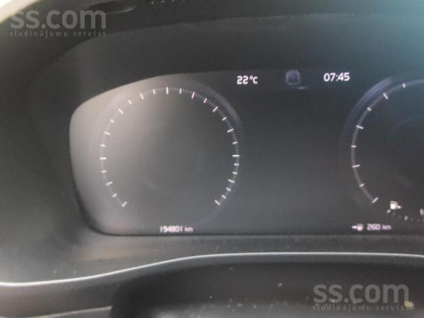 Синий Вольво XC40 2021 в Рига, объемом двигателя 1.50 л и пробегом 190 тыс. км за 21500 €, фото 5 на AUTOMOTO.COM.LV