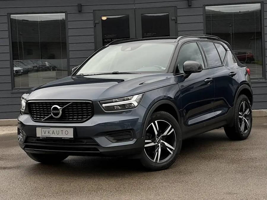 Zils Volvo XC40 2021 Jelgava, ar dzinēja tilpumu 1.50 L un nobraukumu 190 tūkst. km par 21500 €, foto 4 vietnē AUTOMOTO.COM.LV