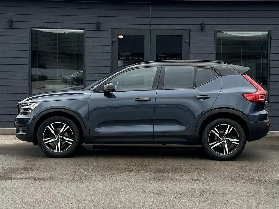 Zils Volvo XC40 2021 Jelgava, ar dzinēja tilpumu 1.50 L un nobraukumu 190 tūkst. km par 21500 €, foto 6 vietnē AUTOMOTO.COM.LV