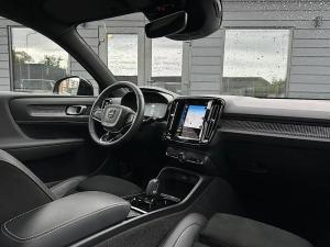 Zils Volvo XC40 2021 Jelgava, ar dzinēja tilpumu 1.50 L un nobraukumu 190 tūkst. km par 21500 €, foto 7 vietnē AUTOMOTO.COM.LV