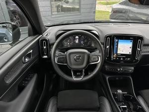 Zils Volvo XC40 2021 Jelgava, ar dzinēja tilpumu 1.50 L un nobraukumu 190 tūkst. km par 21500 €, foto 12 vietnē AUTOMOTO.COM.LV
