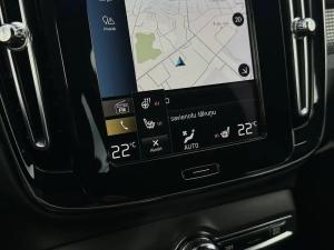 Zils Volvo XC40 2021 Jelgava, ar dzinēja tilpumu 1.50 L un nobraukumu 190 tūkst. km par 21500 €, foto 14 vietnē AUTOMOTO.COM.LV