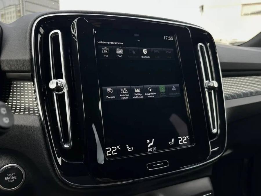 Zils Volvo XC40 2021 Jelgava, ar dzinēja tilpumu 1.50 L un nobraukumu 190 tūkst. km par 21500 €, foto 16 vietnē AUTOMOTO.COM.LV