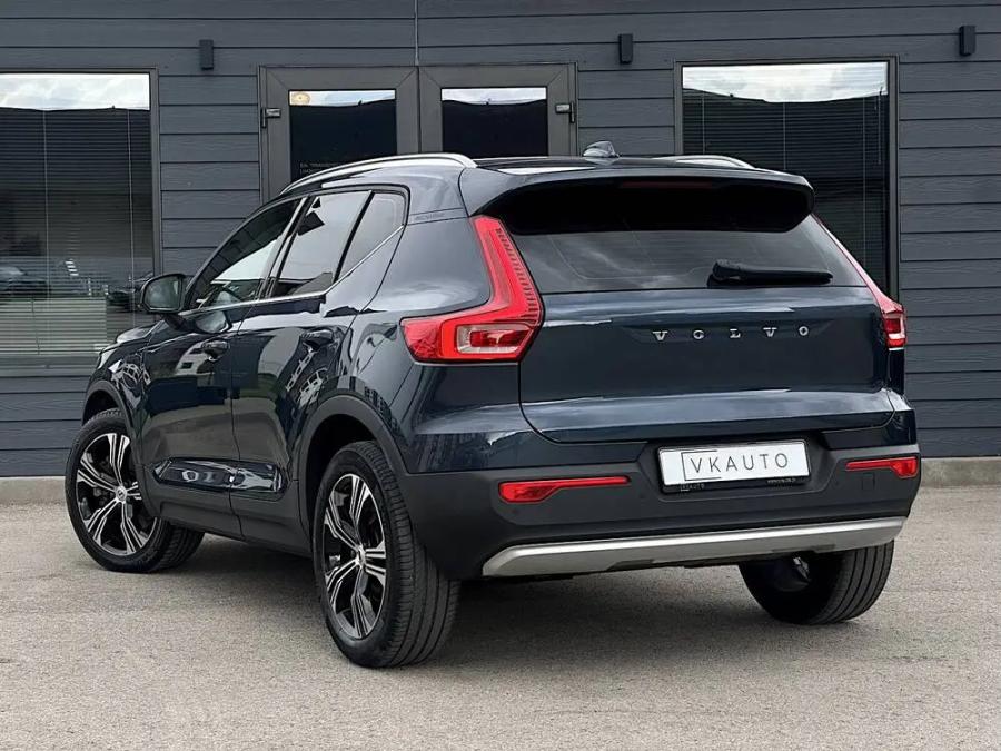 Синий Вольво XC40 2021 в Елгава, объемом двигателя 1.50 л и пробегом 170 тыс. км за 22500 €, фото 3 на AUTOMOTO.COM.LV