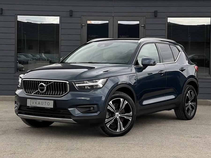 Синий Вольво XC40 2021 в Елгава, объемом двигателя 1.50 л и пробегом 170 тыс. км за 22500 €, фото 4 на AUTOMOTO.COM.LV