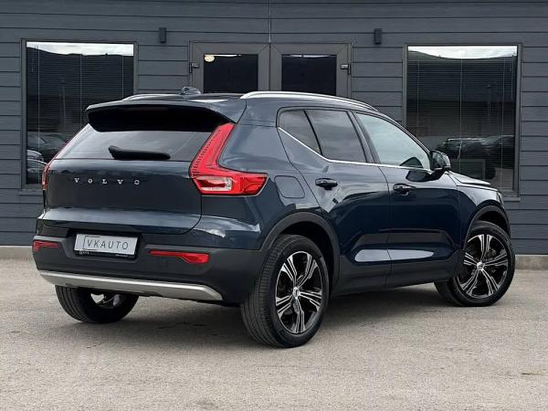 Zils Volvo XC40 2021 Jelgava, ar dzinēja tilpumu 1.50 L un nobraukumu 170 tūkst. km par 22500 €, foto 4 vietnē AUTOMOTO.COM.LV