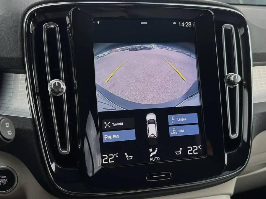 Синий Вольво XC40 2021 в Елгава, объемом двигателя 1.50 л и пробегом 170 тыс. км за 22500 €, фото 15 на AUTOMOTO.COM.LV