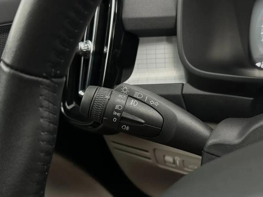 Синий Вольво XC40 2021 в Елгава, объемом двигателя 1.50 л и пробегом 170 тыс. км за 22500 €, фото 20 на AUTOMOTO.COM.LV