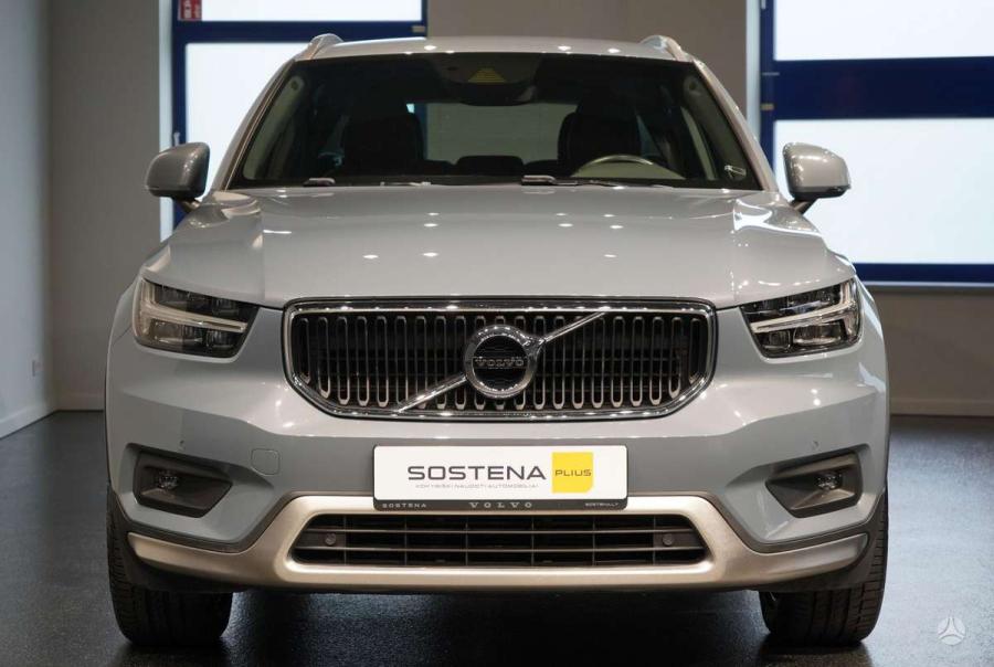 Blue Volvo XC40 2021 in Vilnius, with an engine capacity of 1.97 L and mileage of 140 thousand km for 24900 €, photo 5 on AUTOMOTO.COM.LV