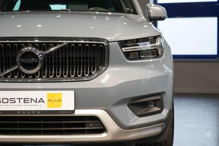 Blue Volvo XC40 2021 in Vilnius, with an engine capacity of 1.97 L and mileage of 140 thousand km for 24900 €, photo 6 on AUTOMOTO.COM.LV