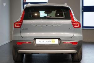 Blue Volvo XC40 2021 in Vilnius, with an engine capacity of 1.97 L and mileage of 140 thousand km for 24900 €, photo 7 on AUTOMOTO.COM.LV