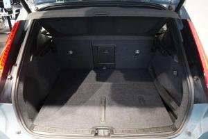 Blue Volvo XC40 2021 in Vilnius, with an engine capacity of 1.97 L and mileage of 140 thousand km for 24900 €, photo 14 on AUTOMOTO.COM.LV