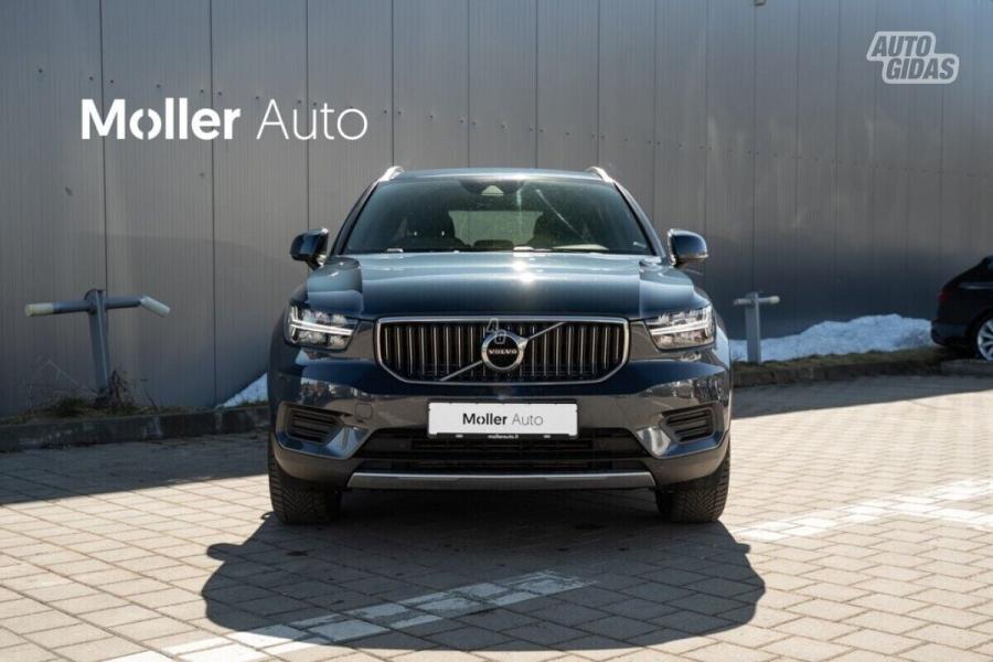 Zils Volvo XC40 2022 Viļņa, ar dzinēja tilpumu 1.50 L un nobraukumu 154 tūkst. km par 23150 €, foto 3 vietnē AUTOMOTO.COM.LV