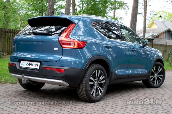 Blue Volvo XC40 2022 in Tallinn, with an engine capacity of 1.50 L and mileage of 120 thousand km for 29990 €, photo 2 on AUTOMOTO.COM.LV