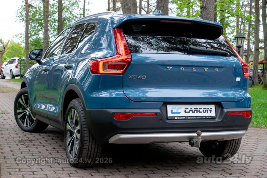 Zils Volvo XC40 2022 Tallina, ar dzinēja tilpumu 1.50 L un nobraukumu 120 tūkst. km par 29990 €, foto 8 vietnē AUTOMOTO.COM.LV