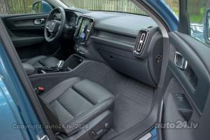 Zils Volvo XC40 2022 Tallina, ar dzinēja tilpumu 1.50 L un nobraukumu 120 tūkst. km par 29990 €, foto 10 vietnē AUTOMOTO.COM.LV