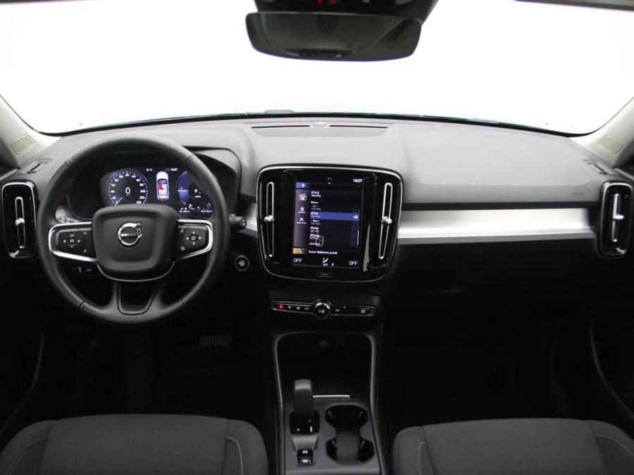 Синий Вольво XC40 2022 в Вильнюс, объемом двигателя 1.50 л и пробегом 179 тыс. км за 20199 €, фото 3 на AUTOMOTO.COM.LV