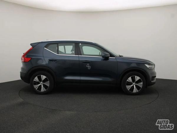 Blue Volvo XC40 2022 in Vilnius, with an engine capacity of 1.50 L and mileage of 179 thousand km for 20199 €, photo 9 on AUTOMOTO.COM.LV