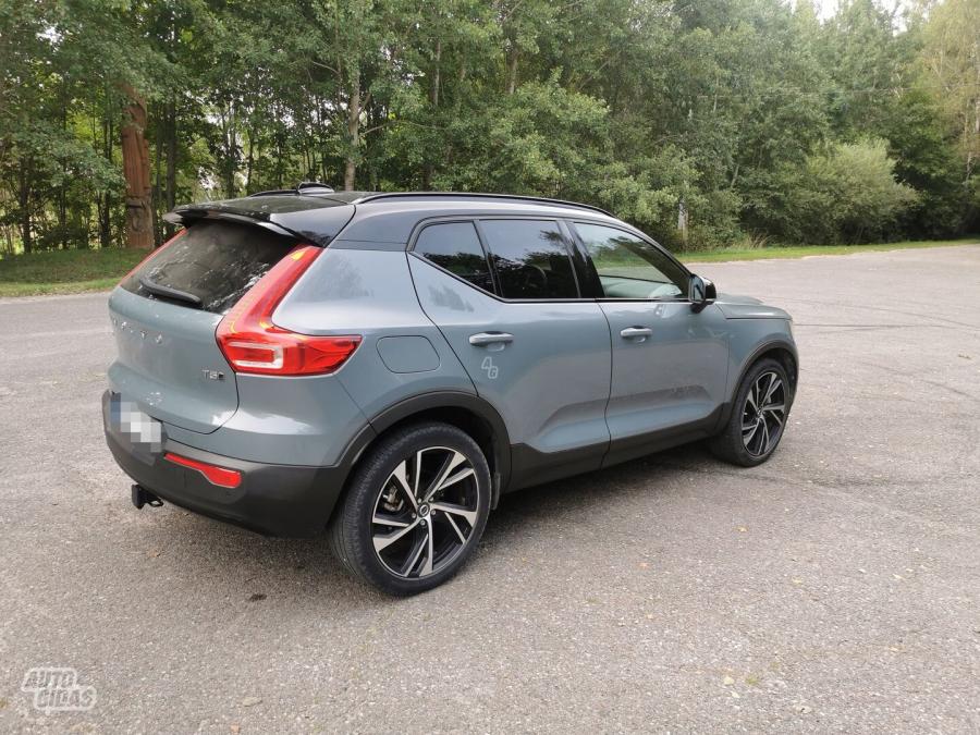 Синий Вольво XC40 2022 в Плунге, объемом двигателя 2.00 л и пробегом 35 тыс. км за 25750 €, фото 7 на AUTOMOTO.COM.LV