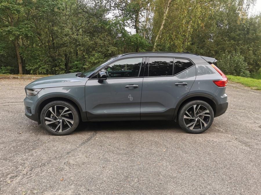 Синий Вольво XC40 2022 в Плунге, объемом двигателя 2.00 л и пробегом 35 тыс. км за 25750 €, фото 11 на AUTOMOTO.COM.LV