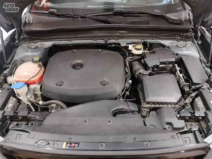Синий Вольво XC40 2022 в Плунге, объемом двигателя 2.00 л и пробегом 35 тыс. км за 25750 €, фото 20 на AUTOMOTO.COM.LV