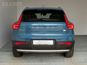 Blue Volvo XC40 2022 in Riga, with an engine capacity of 1.50 L and mileage of 40 thousand km for 31490 €, photo 5 on AUTOMOTO.COM.LV