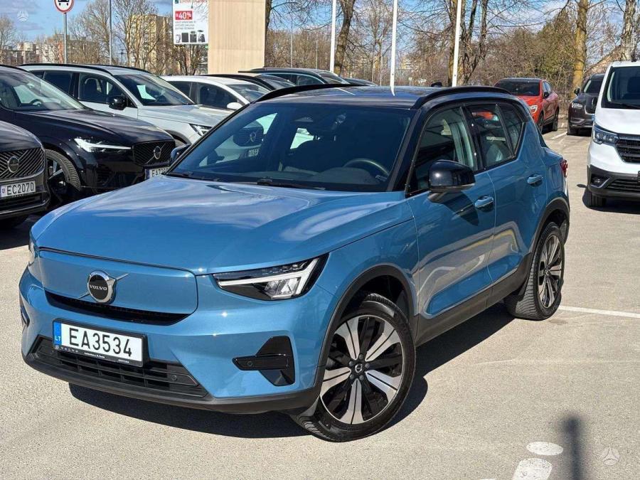 Zils Volvo XC40 2022 Viļņa, ar dzinēja tilpumu 0.00 L un nobraukumu 36 tūkst. km par 30900 €, foto 1 vietnē AUTOMOTO.COM.LV