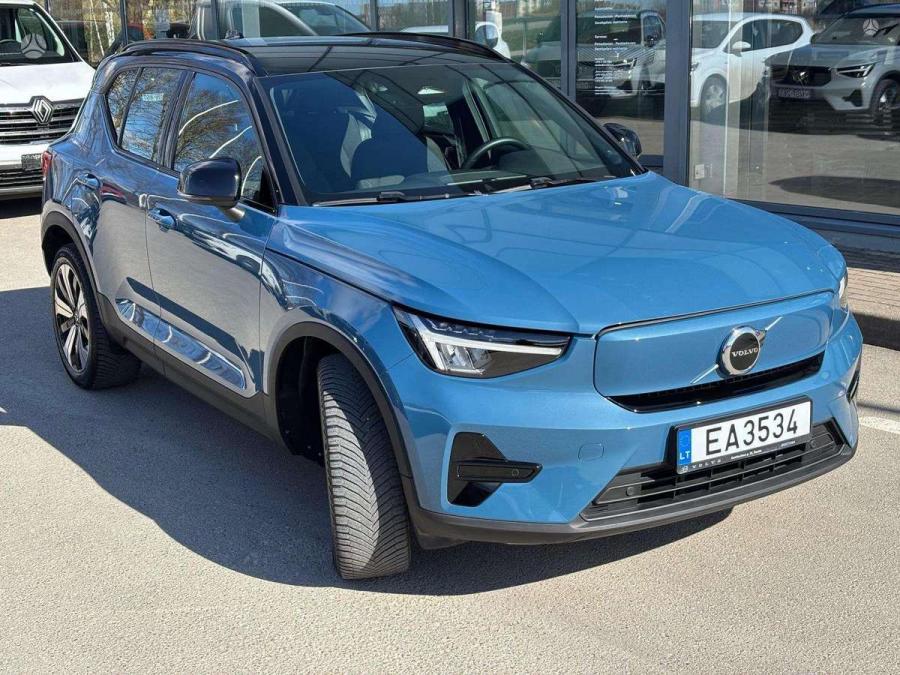 Zils Volvo XC40 2022 Viļņa, ar dzinēja tilpumu 0.00 L un nobraukumu 36 tūkst. km par 30900 €, foto 3 vietnē AUTOMOTO.COM.LV