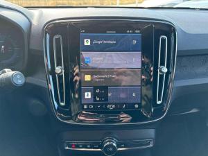 Zils Volvo XC40 2022 Viļņa, ar dzinēja tilpumu 0.00 L un nobraukumu 36 tūkst. km par 30900 €, foto 14 vietnē AUTOMOTO.COM.LV