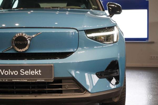 Синий Вольво XC40 2022 в Вильнюс, объемом двигателя 0.00 л и пробегом 38 тыс. км за 30900 €, фото 5 на AUTOMOTO.COM.LV