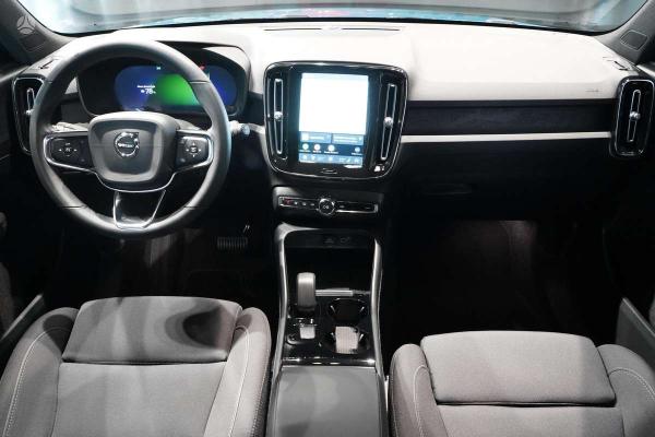 Синий Вольво XC40 2022 в Вильнюс, объемом двигателя 0.00 л и пробегом 38 тыс. км за 30900 €, фото 9 на AUTOMOTO.COM.LV