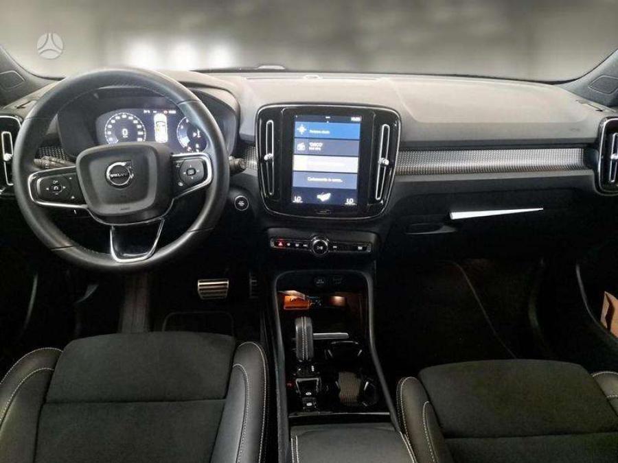 Синий Вольво XC40 2022 в Каунас, объемом двигателя 1.97 л и пробегом 53 тыс. км за 31600 €, фото 7 на AUTOMOTO.COM.LV