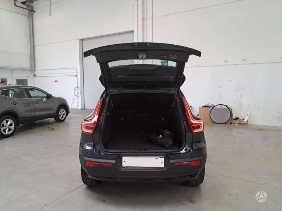 Синий Вольво XC40 2022 в Каунас, объемом двигателя 1.97 л и пробегом 53 тыс. км за 31600 €, фото 11 на AUTOMOTO.COM.LV