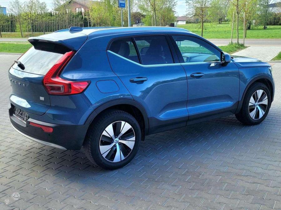 Синий Вольво XC40 2022 в Шяуляй, объемом двигателя 1.48 л и пробегом 101 тыс. км за 25750 €, фото 4 на AUTOMOTO.COM.LV