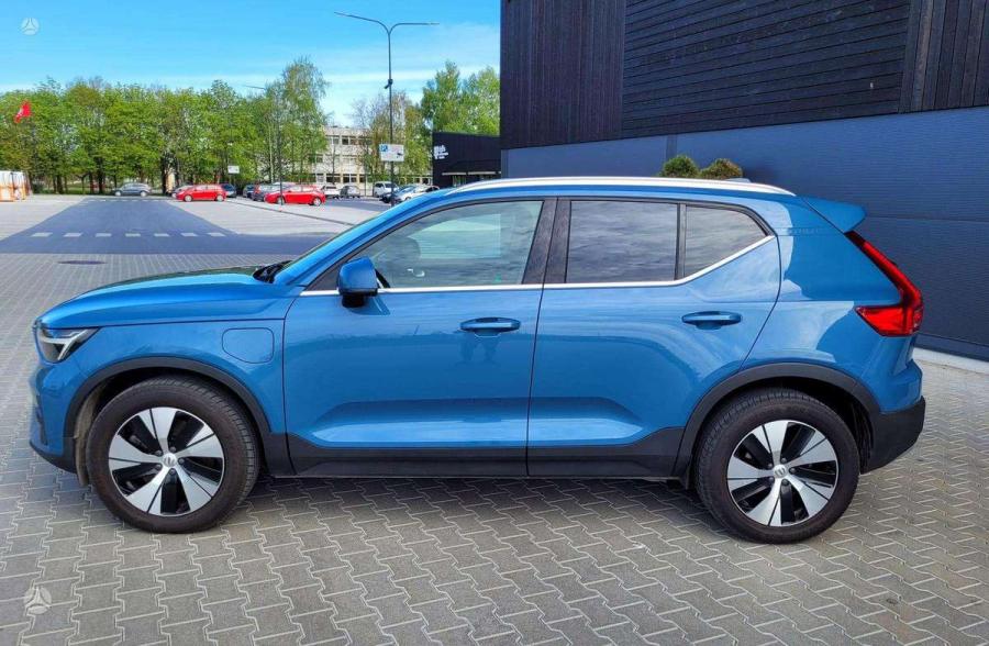 Синий Вольво XC40 2022 в Шяуляй, объемом двигателя 1.48 л и пробегом 101 тыс. км за 25750 €, фото 9 на AUTOMOTO.COM.LV