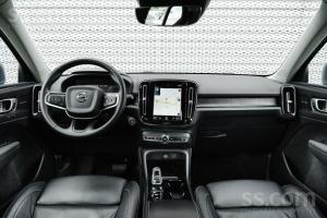 Blue Volvo XC40 2022 in Riga, with an engine capacity of 1.50 L and mileage of 103 thousand km for 26050 €, photo 7 on AUTOMOTO.COM.LV