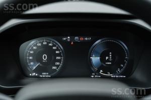 Blue Volvo XC40 2022 in Riga, with an engine capacity of 1.50 L and mileage of 103 thousand km for 26050 €, photo 14 on AUTOMOTO.COM.LV