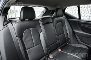 Blue Volvo XC40 2022 in Riga, with an engine capacity of 1.50 L and mileage of 103 thousand km for 26050 €, photo 26 on AUTOMOTO.COM.LV