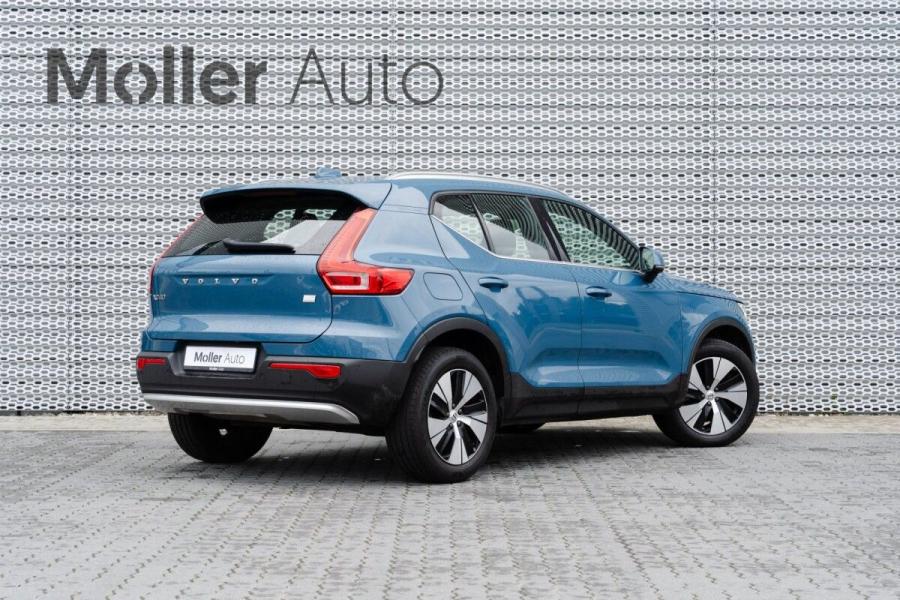 Blue Volvo XC40 2022 in Marupe, with an engine capacity of 1.50 L and mileage of 103 thousand km for 27200 €, photo 5 on AUTOMOTO.COM.LV
