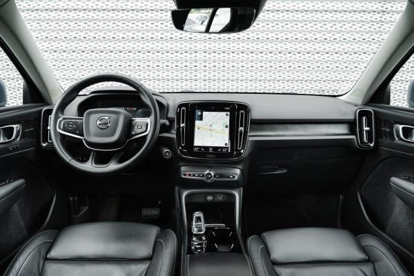 Blue Volvo XC40 2022 in Marupe, with an engine capacity of 1.50 L and mileage of 103 thousand km for 27200 €, photo 7 on AUTOMOTO.COM.LV