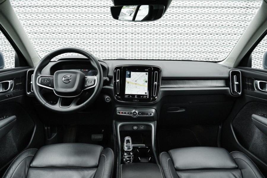 Blue Volvo XC40 2022 in Marupe, with an engine capacity of 1.50 L and mileage of 103 thousand km for 27200 €, photo 7 on AUTOMOTO.COM.LV