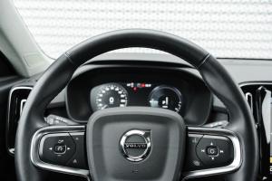 Blue Volvo XC40 2022 in Marupe, with an engine capacity of 1.50 L and mileage of 103 thousand km for 27200 €, photo 15 on AUTOMOTO.COM.LV