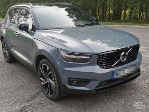 Синий Вольво XC40 2022 в Плунге, объемом двигателя 2.00 л и пробегом 35 тыс. км за 23300 €, фото 3 на AUTOMOTO.COM.LV